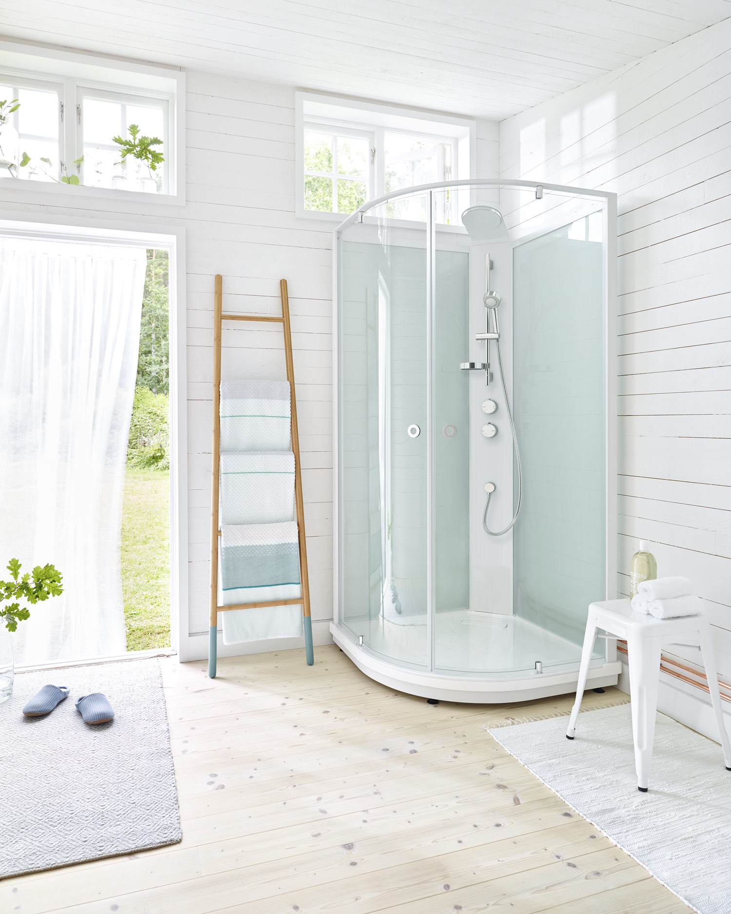 Dusj med 15 års garanti - Finn ulike dusjløsninger her - INR | INR